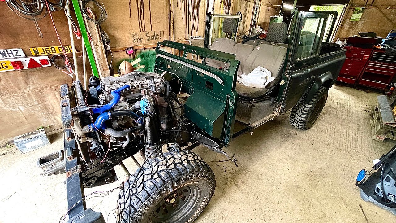 Land Rover Defender GALVANISED Bulkhead Replacement - Timelapse - YouTube