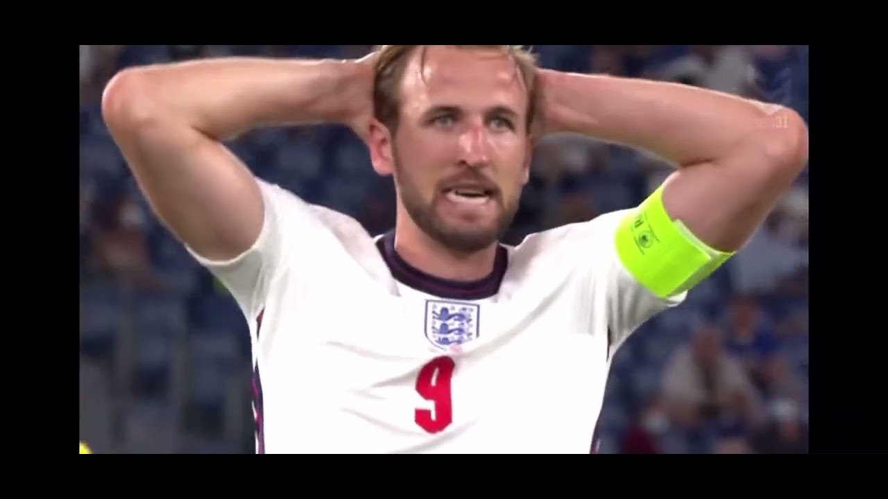 Sad moments in soccer - YouTube