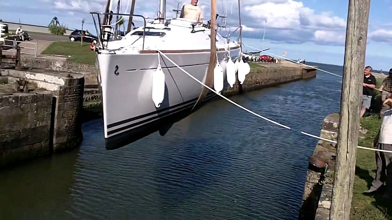 "The Boat With No Name" being launched in Courtown Harbour,Gorey, Co ...