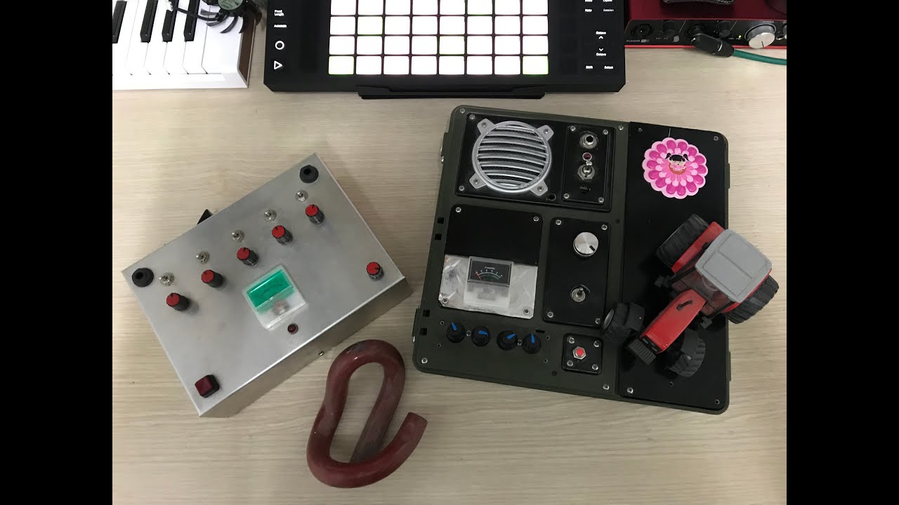 Budda Box and DIY circuit bent noise boxes Suffolk Desk Jam - YouTube