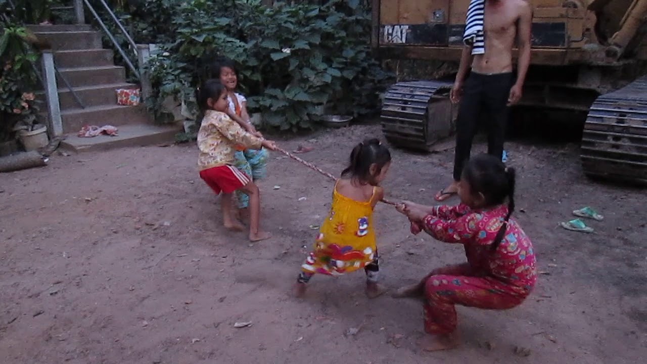Cambodia Traditonal Game - Khmer game in New Year - YouTube