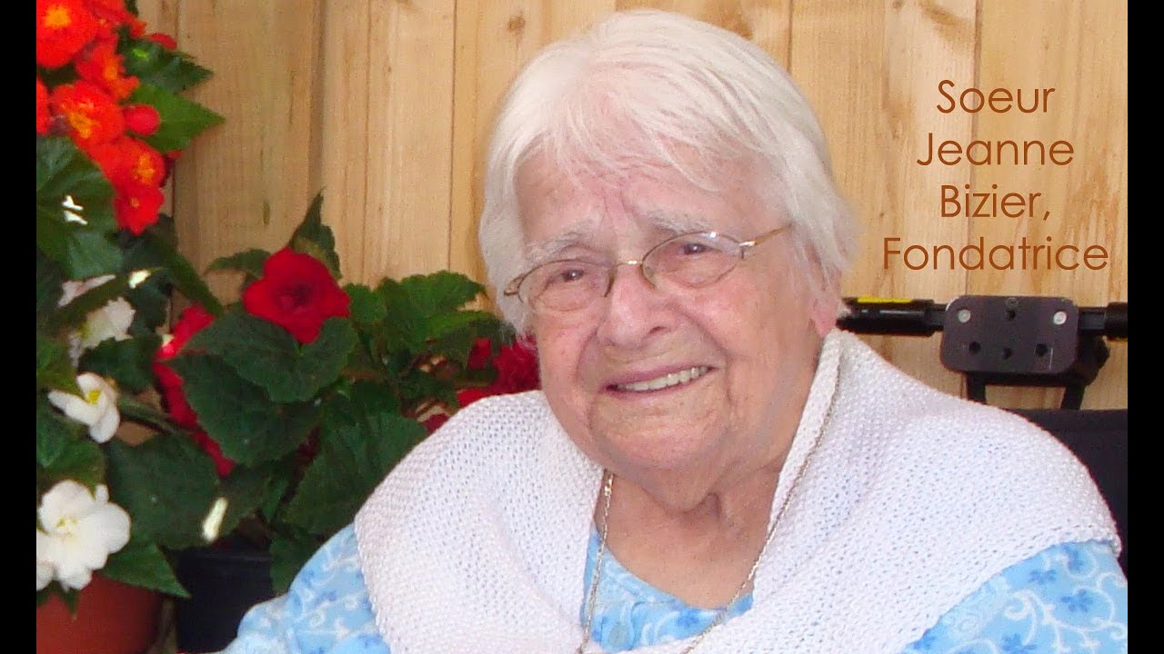 Funérailles de Soeur Jeanne Bizier, fondatrice - YouTube