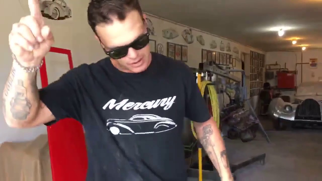 How to build your own antique gas pump on a budget - YouTube