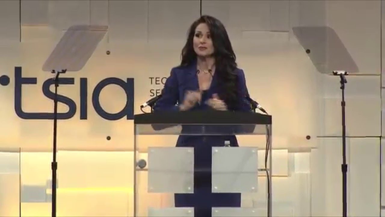 Las Vegas Emcee Jennifer Lier - YouTube