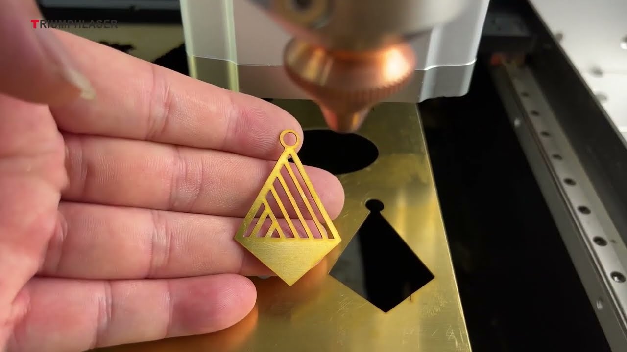 Small Scale Fiber Laser Cutting Machine, design a beautiful earring ...