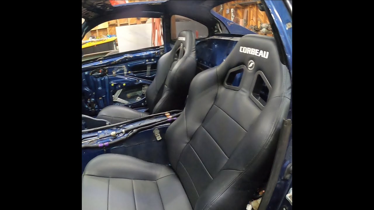 SW20 MR2 Corbeau Seats - YouTube