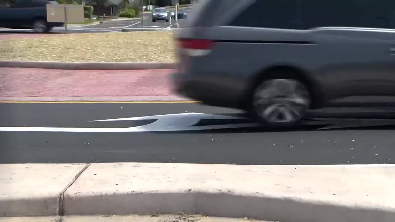 Hydraulic Road roundabout project wraps up early - YouTube