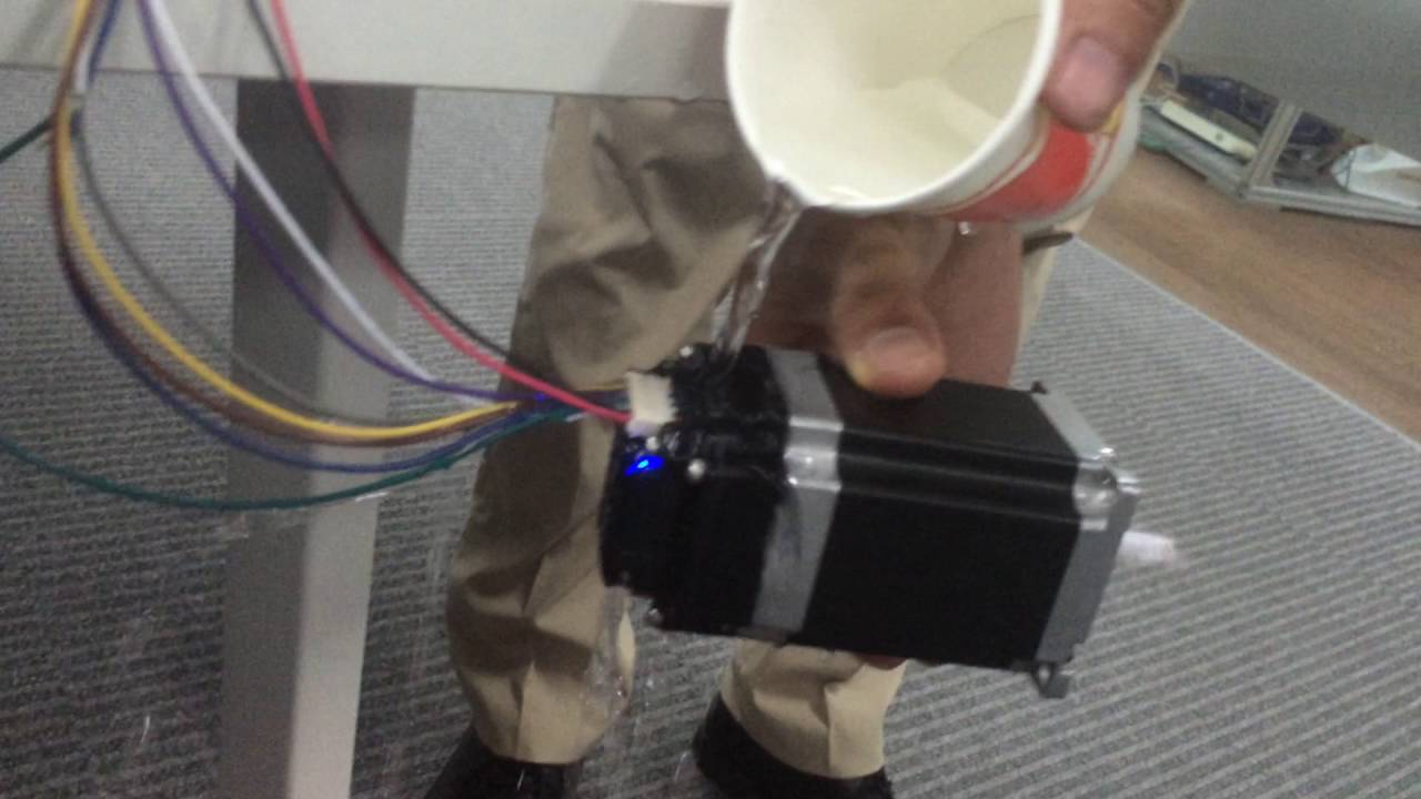 The Integrated Servo Stepper in water - YouTube