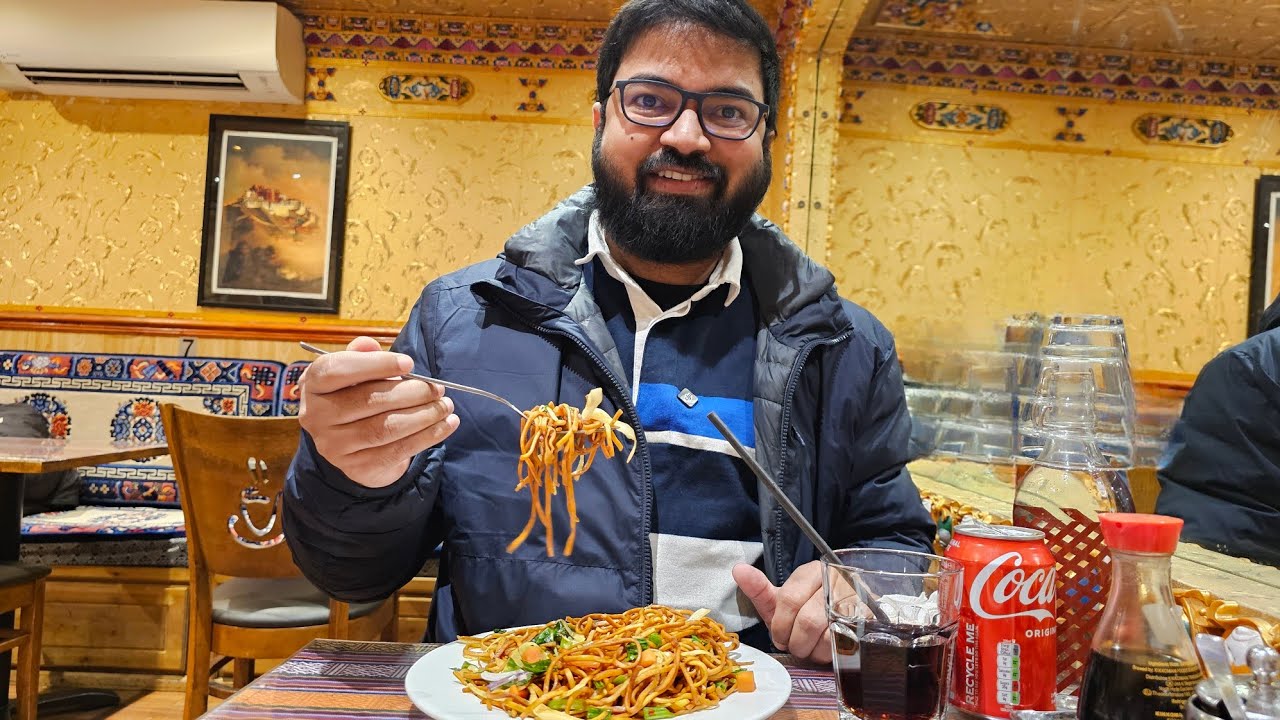 Exploring London’s Best Momo & Chowmein Spots! - YouTube