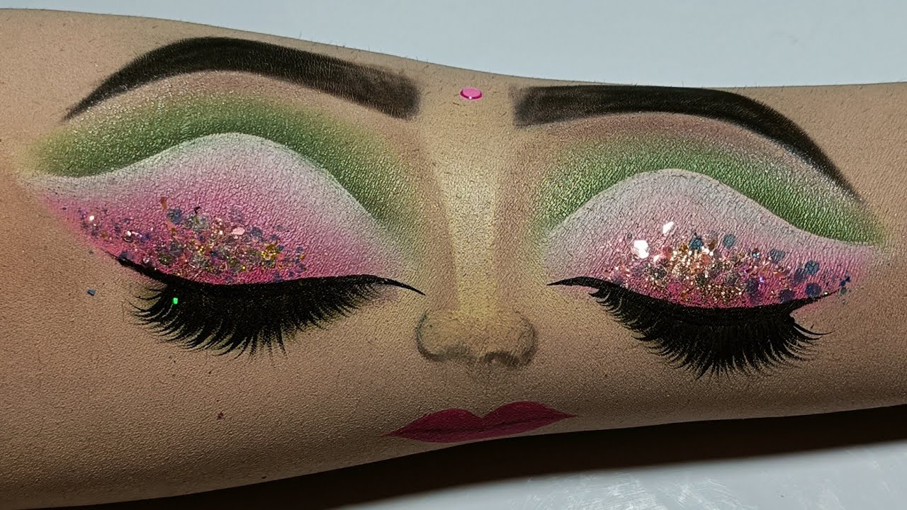 Pink & green eyeshadow| EyeMakeup Hand Art | Trending eyemakeup ...