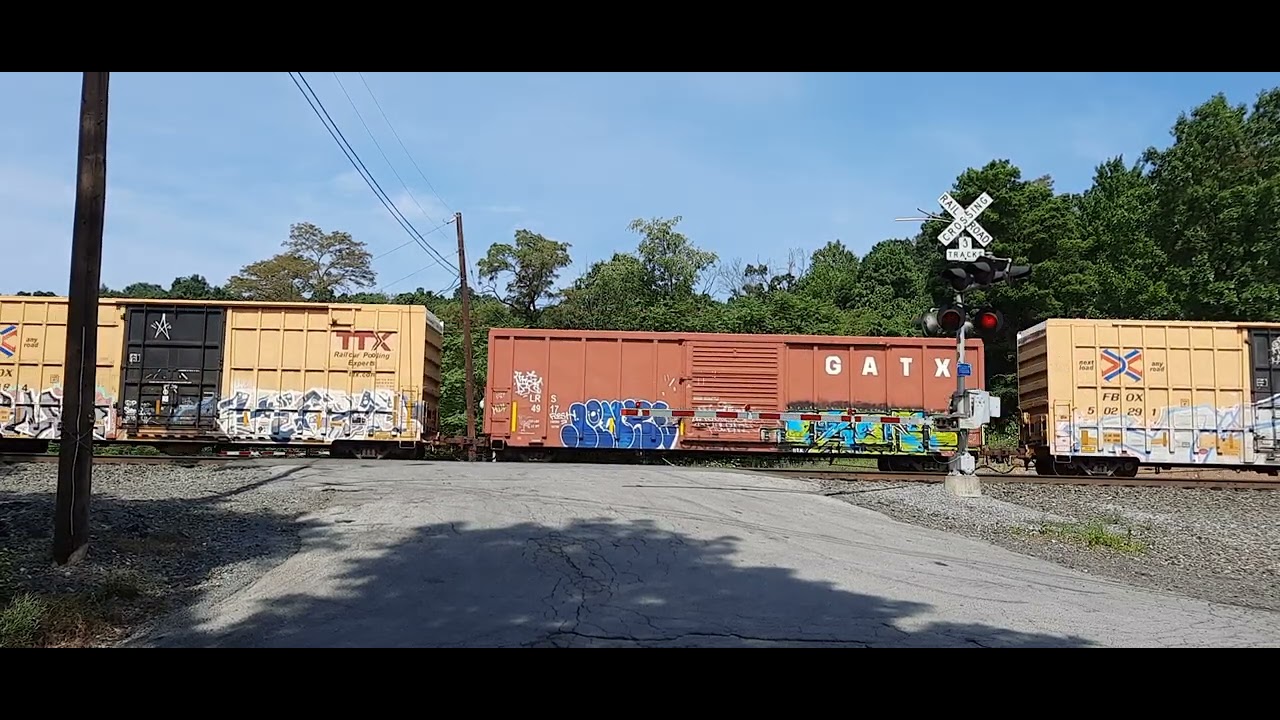 Extra Long video featuring 4 trains! - YouTube