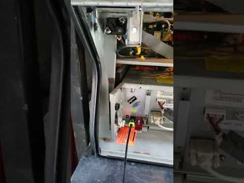 CLEAR EN MAQUINA IGT AVP MODELO G23 CON CPU 3.0 CON TARJETA DE VIDEO ...