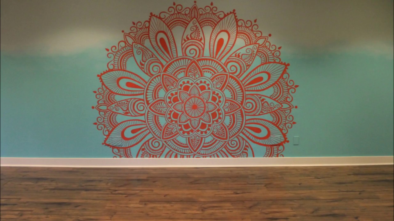 Mandala mural timelapse - YouTube