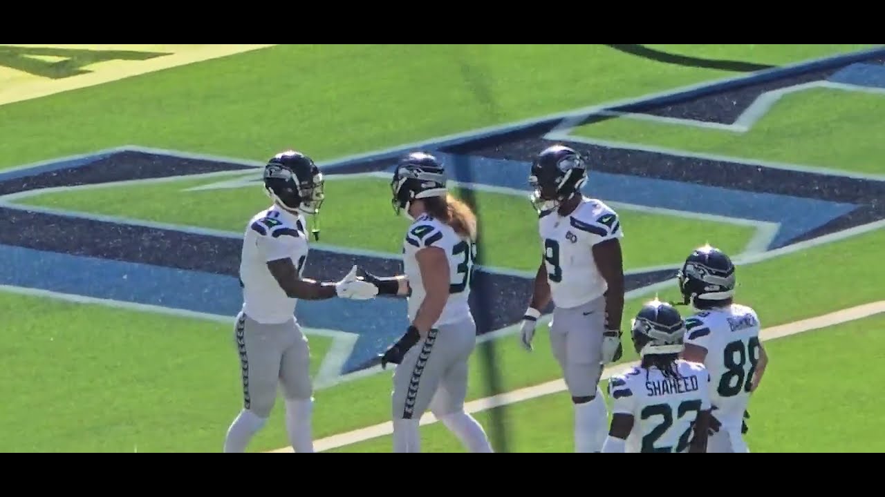 Seahawks JSN Touchdown vs the Titans. - YouTube