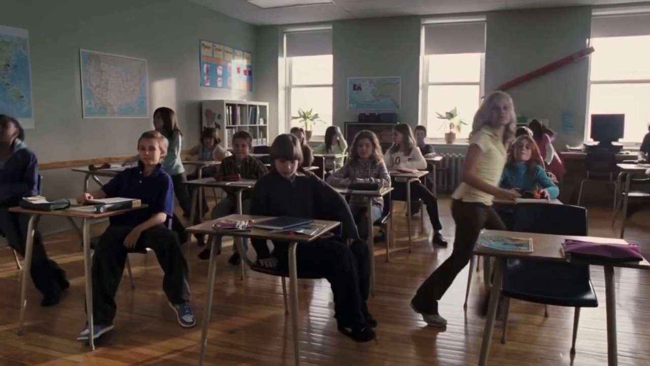 Melanie Martinez - Class fight (Orphan mv) - YouTube