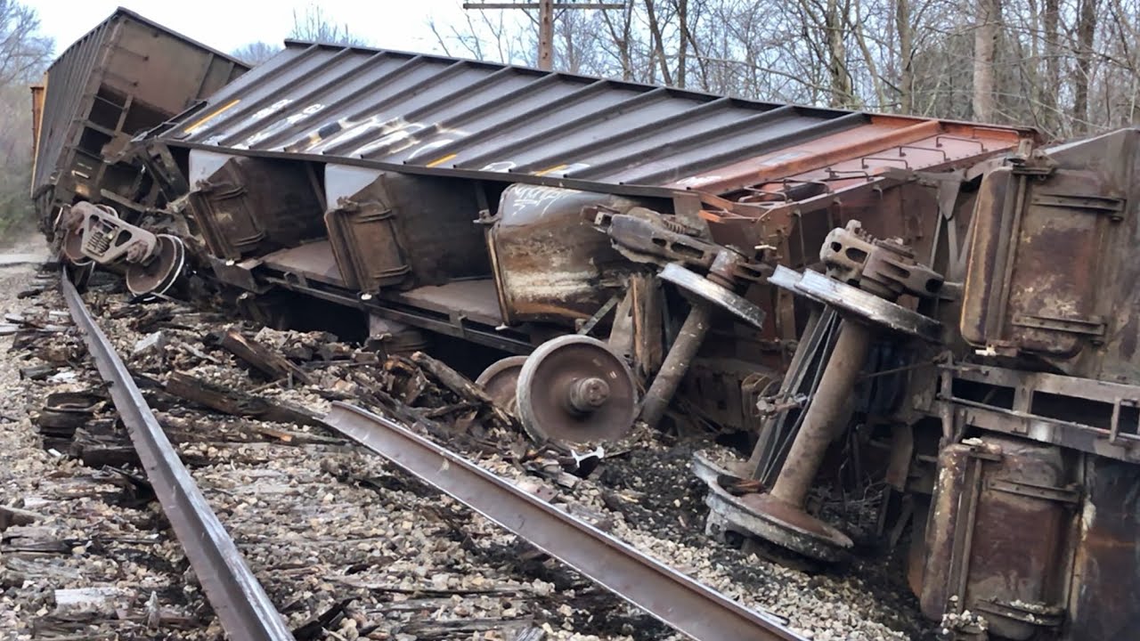 Train Derailment In Ohio! Close Look At Railroad Accident On Main Line ...