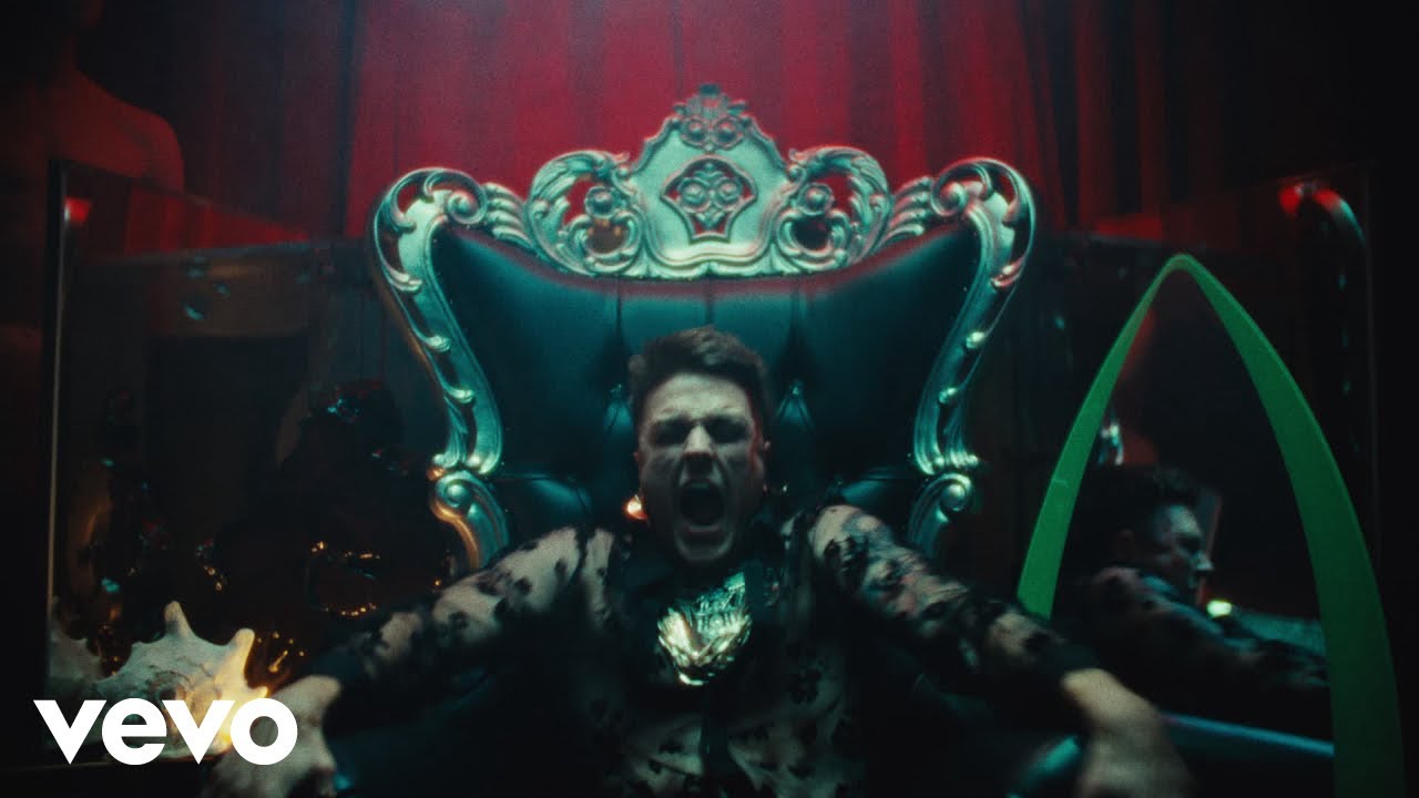 moony - INFINITY IDIOT (Official Music Video) - YouTube