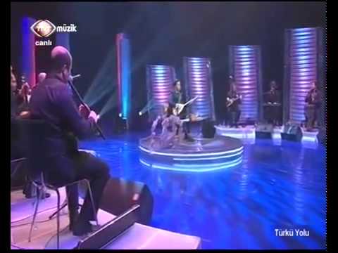 Orhan Hakalmaz - Aşığım ben Türkiye'min | Canlı Performans - www.radyobox.com