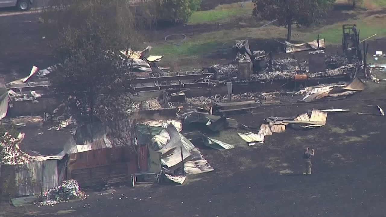 VIDEO: Gas pipeline explosion opens gaping hole, destroys homes - YouTube