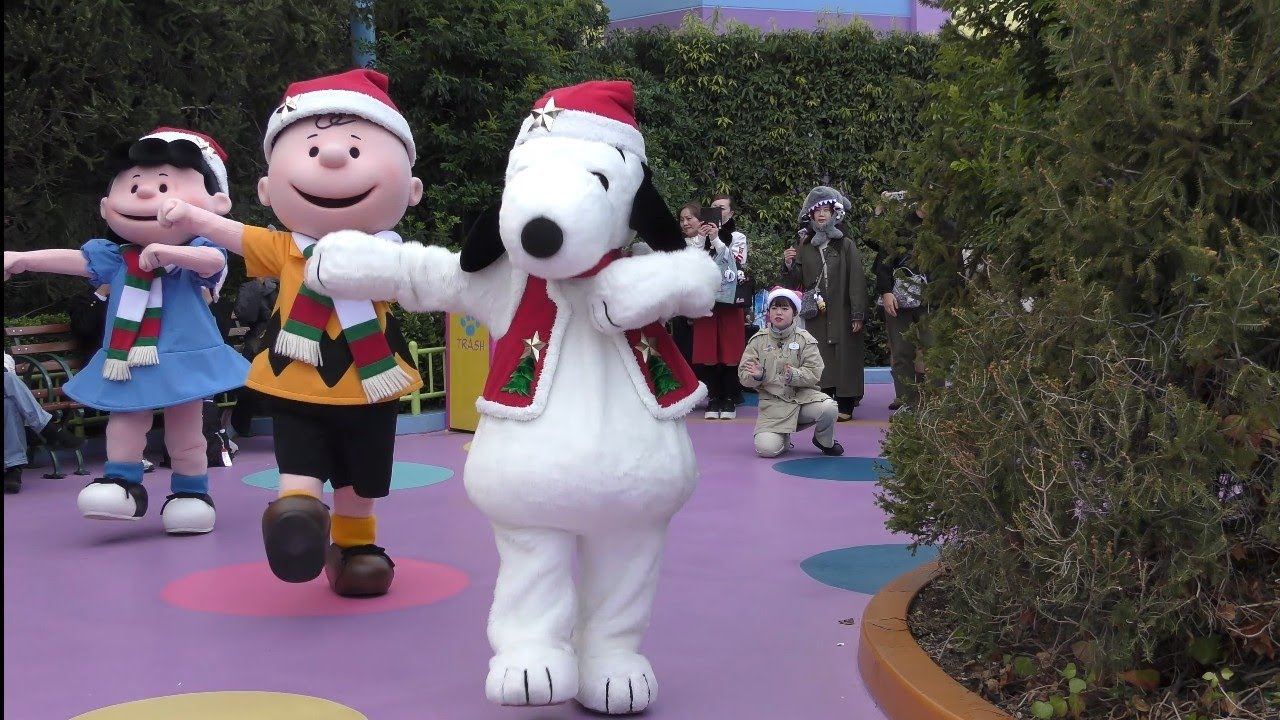 2024 11 29 USJ ワンダーランド【スヌーピー】ファンファンミュージック - YouTube