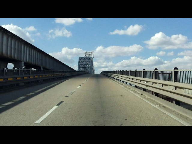 Old Huey P Long Bridge