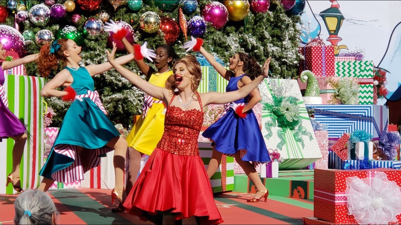 2018: Martha May and the Who Dolls at #Grinchmas, Universal Studios ...