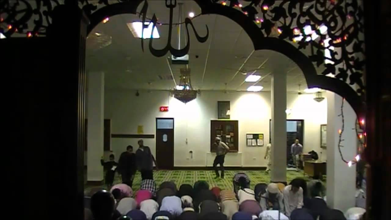 Maghrib salaah by Hafiz Afzal Khan at Al Madina Barking mosque - YouTube