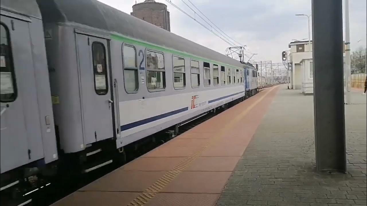 EP07-1045 Katowice do Warszawy wschodniej peron 4 - YouTube