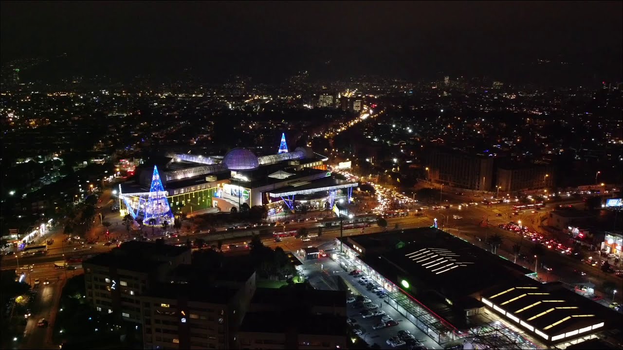 Panorámica de Bulevar Niza en navidad - YouTube