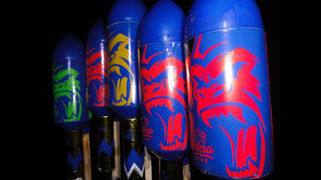MEGA XXXL FIREWORK ROCKETS COMPILATION - YouTube