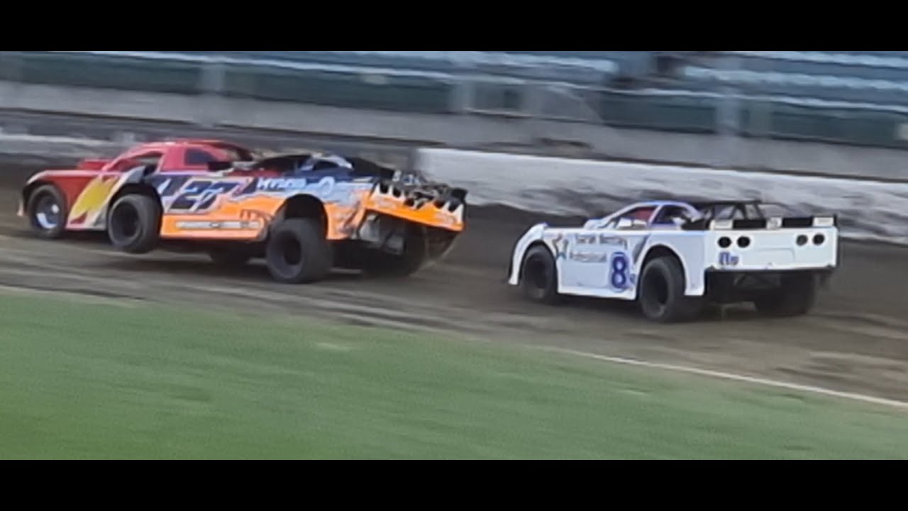 Robertson Prestige Speedway - Supersaloons - 15/4/23 - YouTube