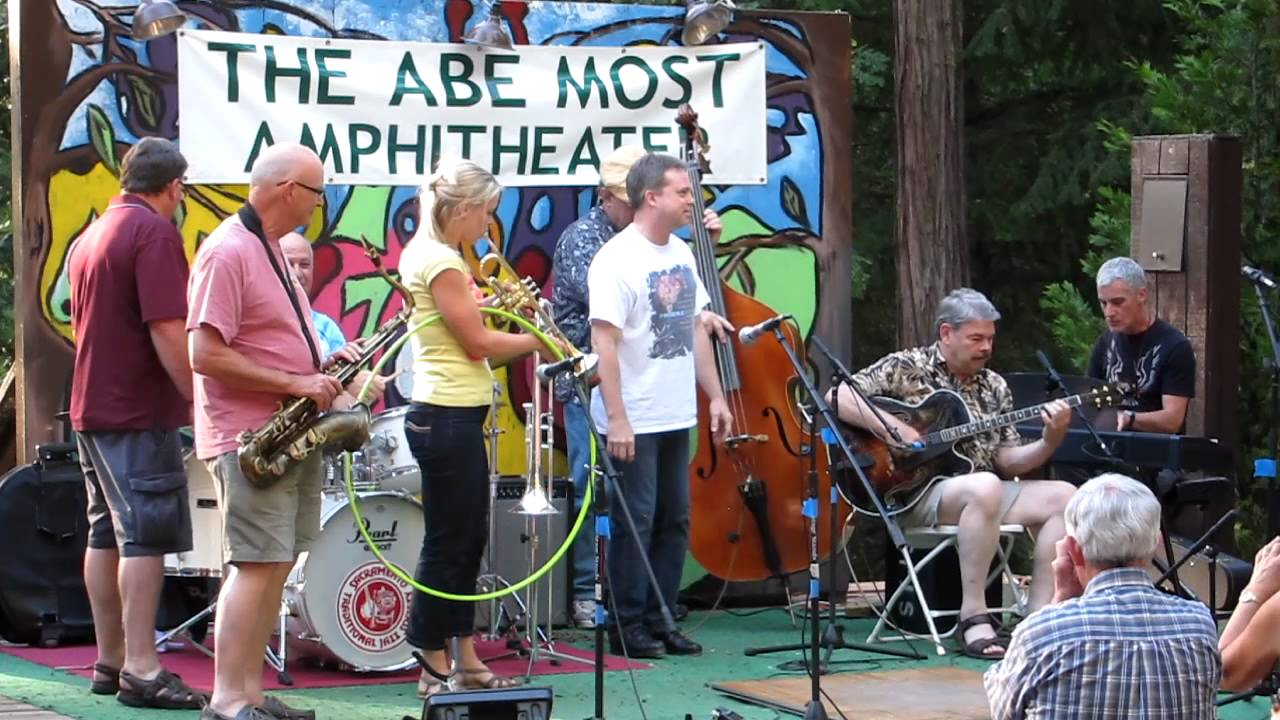 Sacramento Traditional Jazz Adult Camp 2012 - Cottontail - YouTube