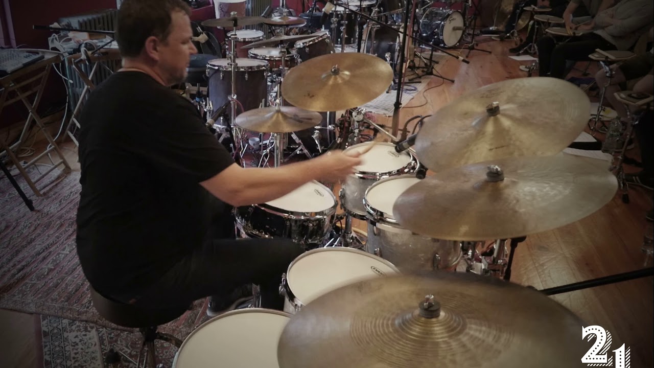 Keith Carlock Drum Solo at 21 Drums 2018 - YouTube