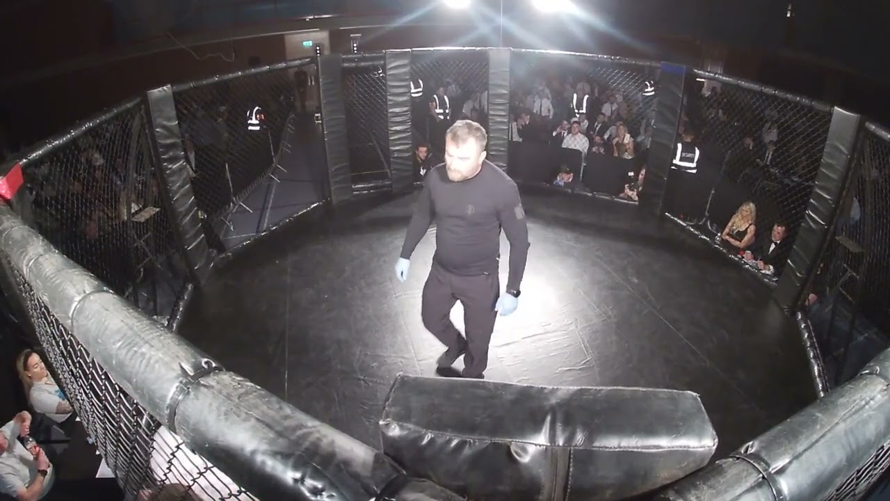 Portsmouth | MMA | Chris Hayman VS Hayden Platt - YouTube