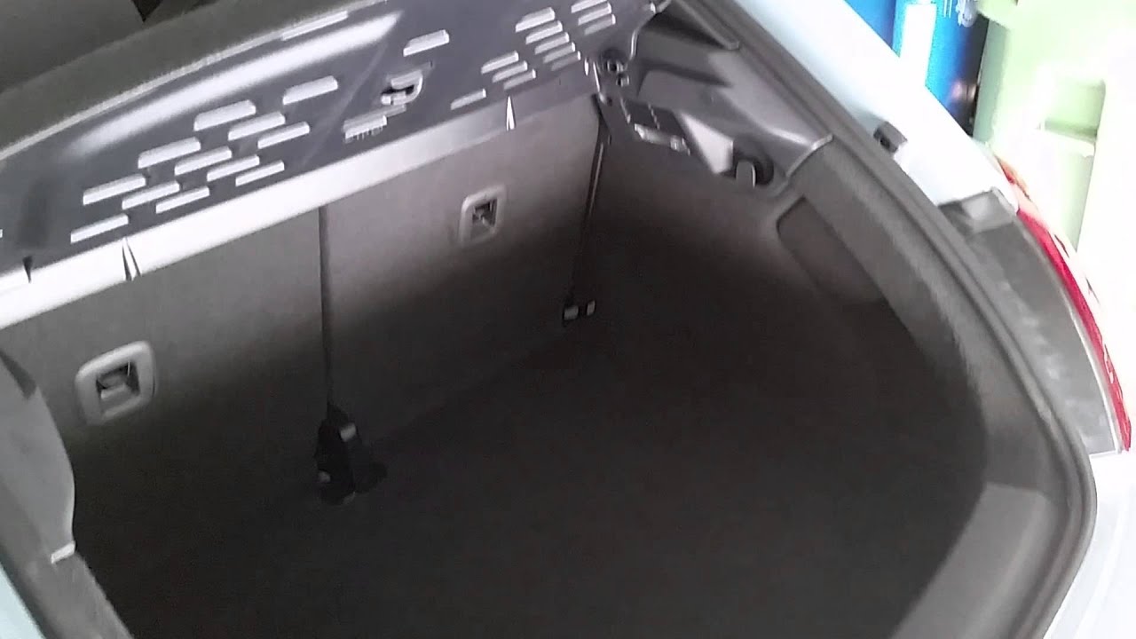 2015 Volkswagen Beetle - Cargo Area Behind Back Seat Passengers - Quick ...