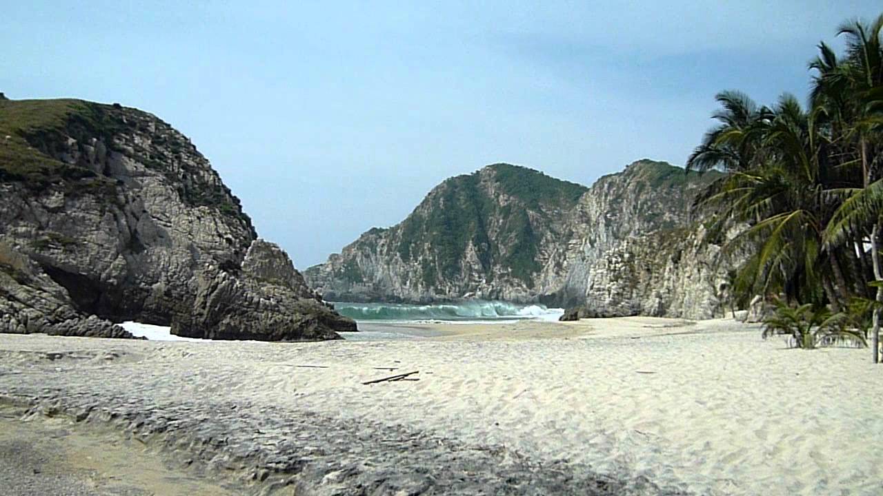 Playa Maruata, Mexico - YouTube