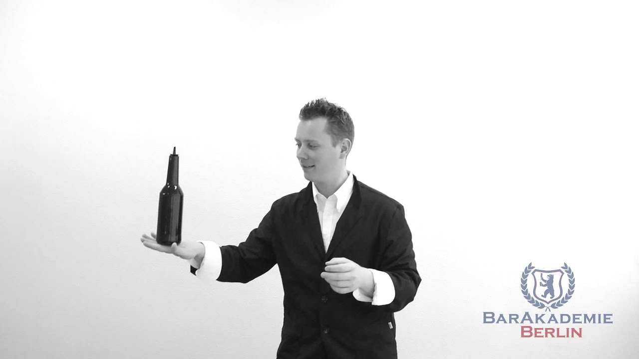 Flairtending Workshop: 08.Hand Stall mit Drehung - YouTube