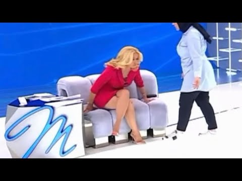 MÜGE ANLE PEMBE ELBISE FRIKIK