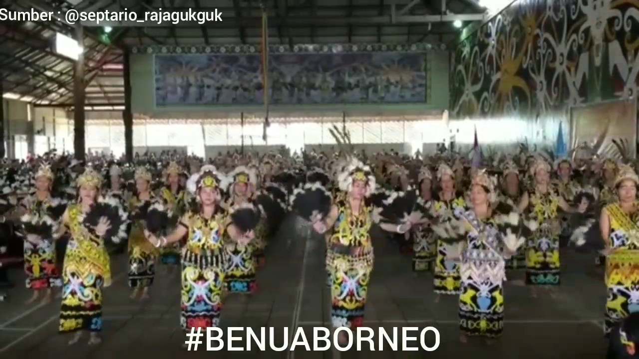 Tari dayak - Datun julut Pekenoq Tawai 2017 - YouTube