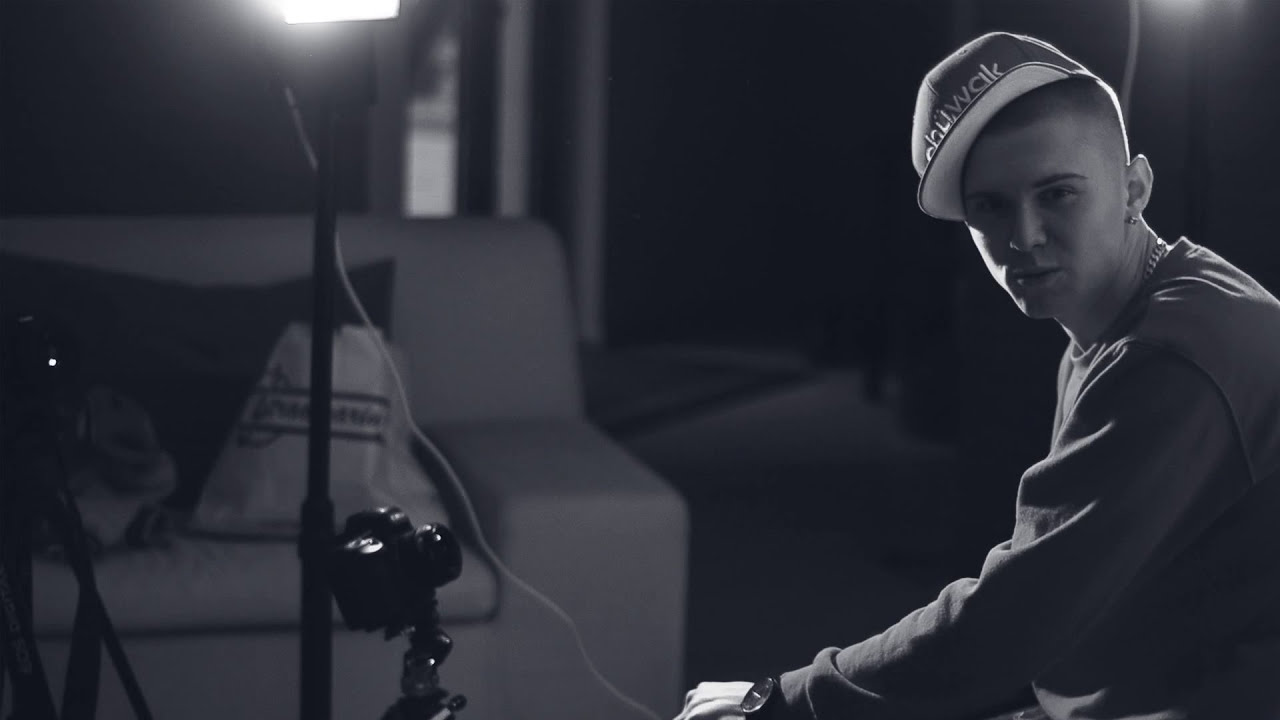 Mad Money - Šventoji trejybė [Audio] - YouTube