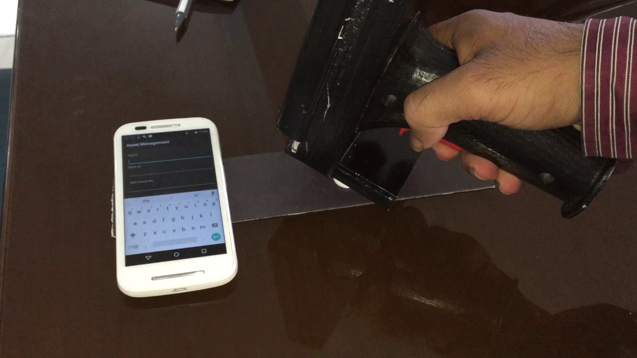 UHF RFID Reader - Reading Tags over Magnetic Strip - 2 - YouTube