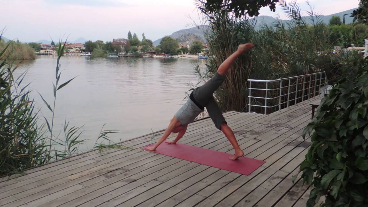 Beautiful Flow Yoga - YouTube