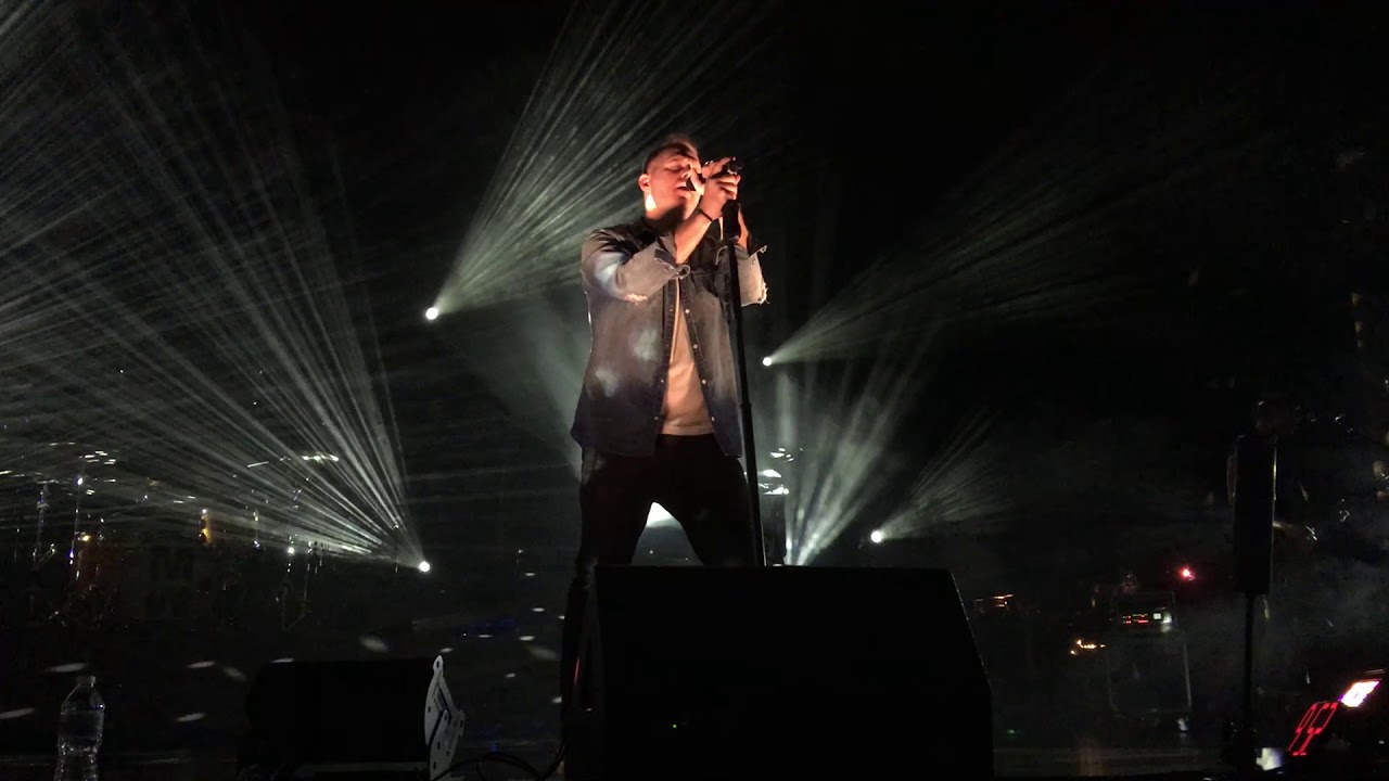 "Dream Again" - Matthew West @ ALL IN Tour 2017 - YouTube