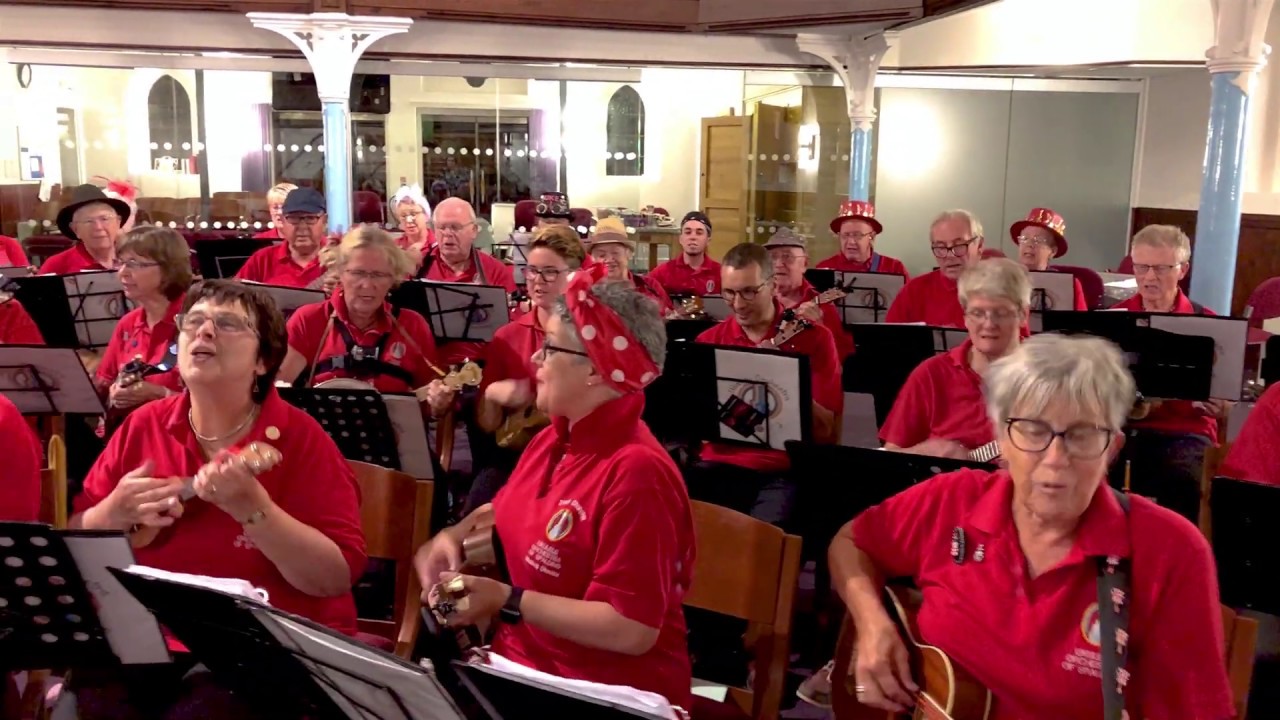 The Ukulele Orchestra of Spalding Song. - YouTube