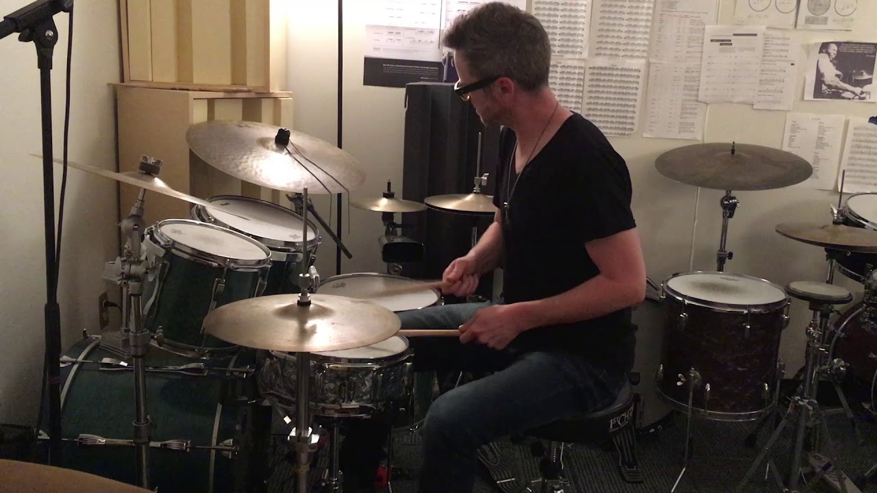 Brandon Draper warm up improvisation - YouTube