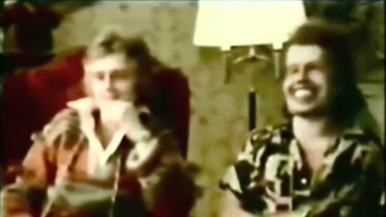 (RARE FOOTAGE) Freddie Mercury - Wearing a Jimmy Carter Mask - YouTube