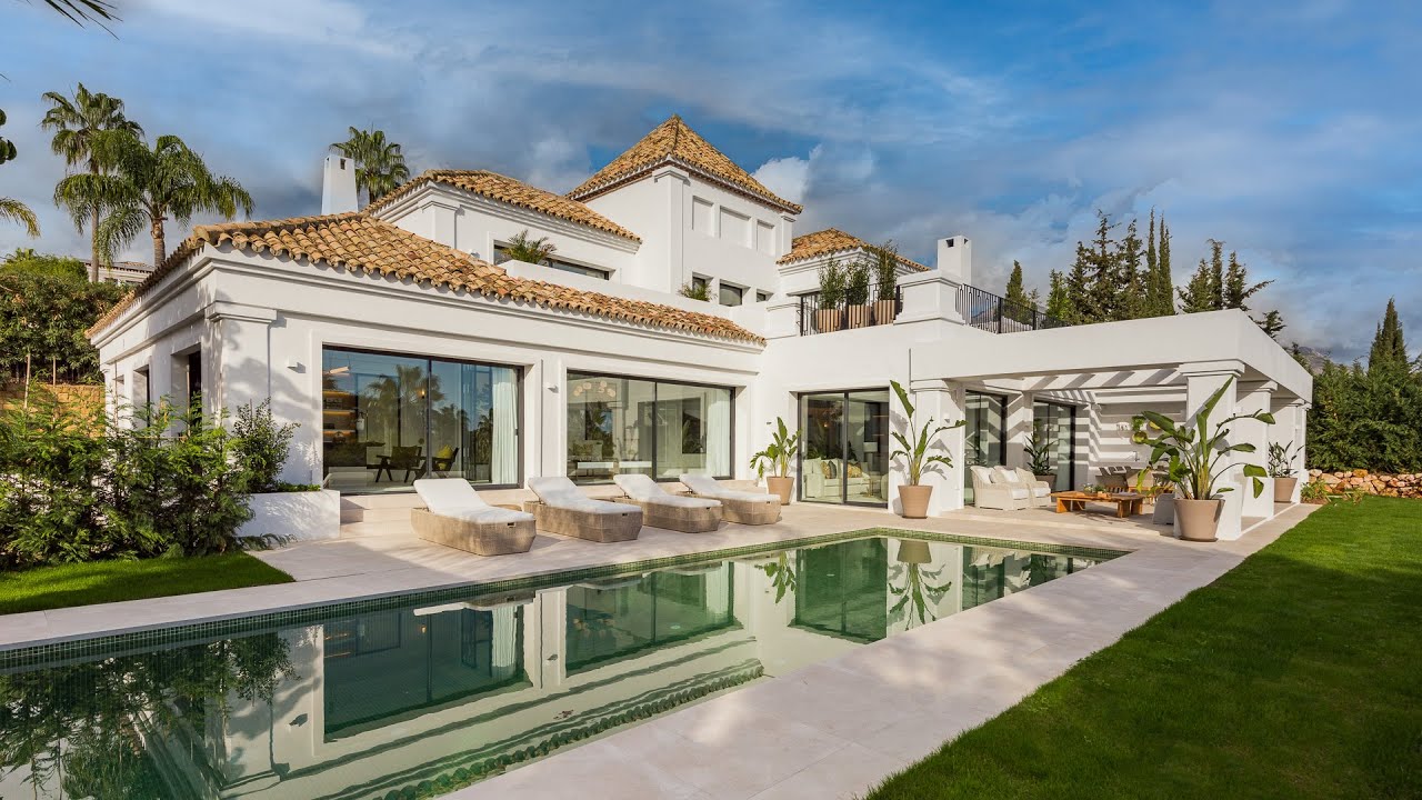 BRAND NEW CLASSIC STYLE VILLA IN NUEVA ANDALUCIA - YouTube