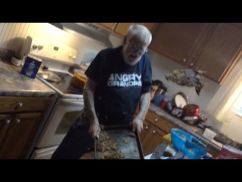 ANGRY GRANDPA'S CHRISTMAS COOKIE DISASTER!