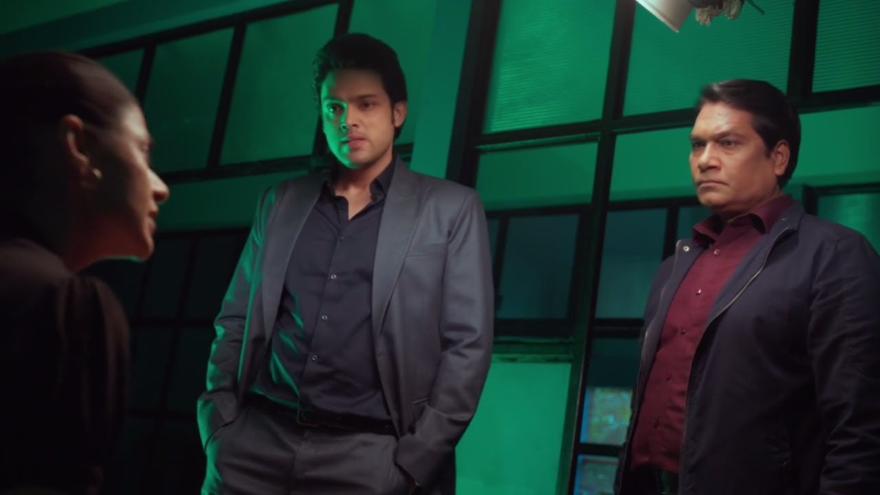 CID Season 2 ACP Praduman VS ACP Ayushmaan Abhijeet Daya Purvi Avni ...