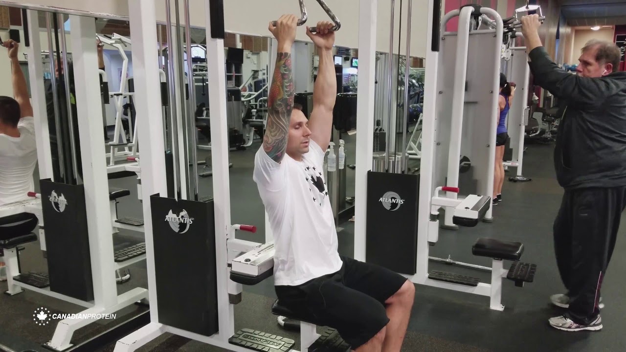 How to do Lat Pulldowns: Proper Lat Pulldown Form with Shawn - YouTube